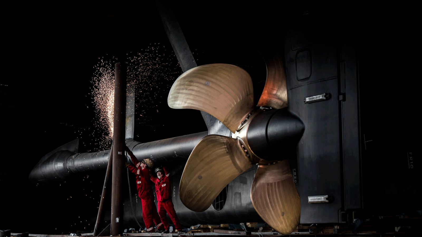 [New Pictures] Inside the Build of the Expedition Vessel REV